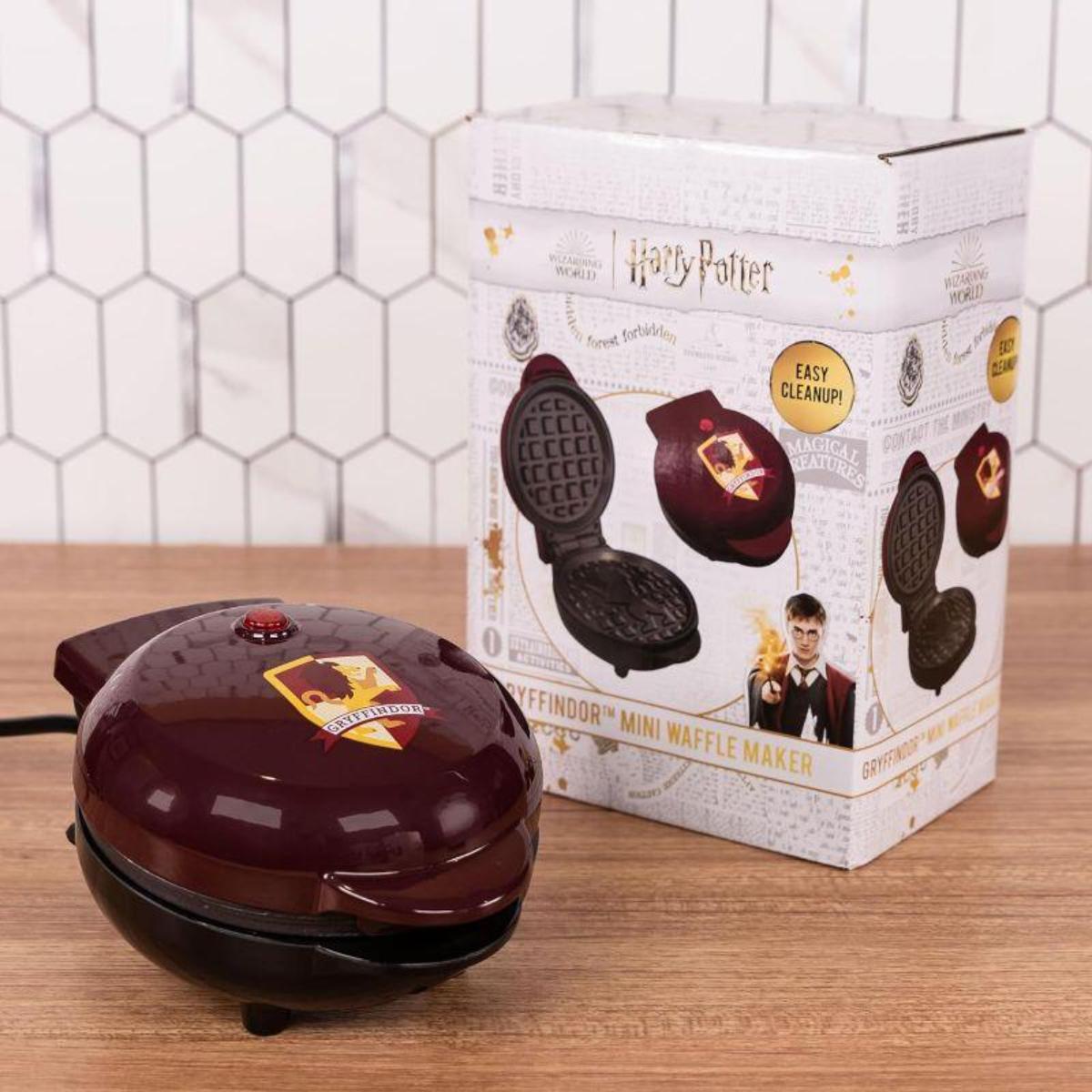 DKB Uncanny Brands Harry Potter Gryffindor Mini Waffle Maker - The ...