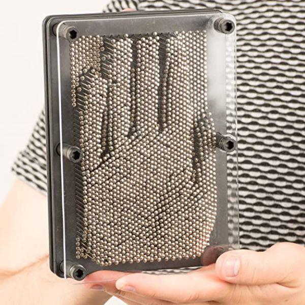 Funtime Gifts Pin Art 3D Pin Sculpture - The Online Toy Store